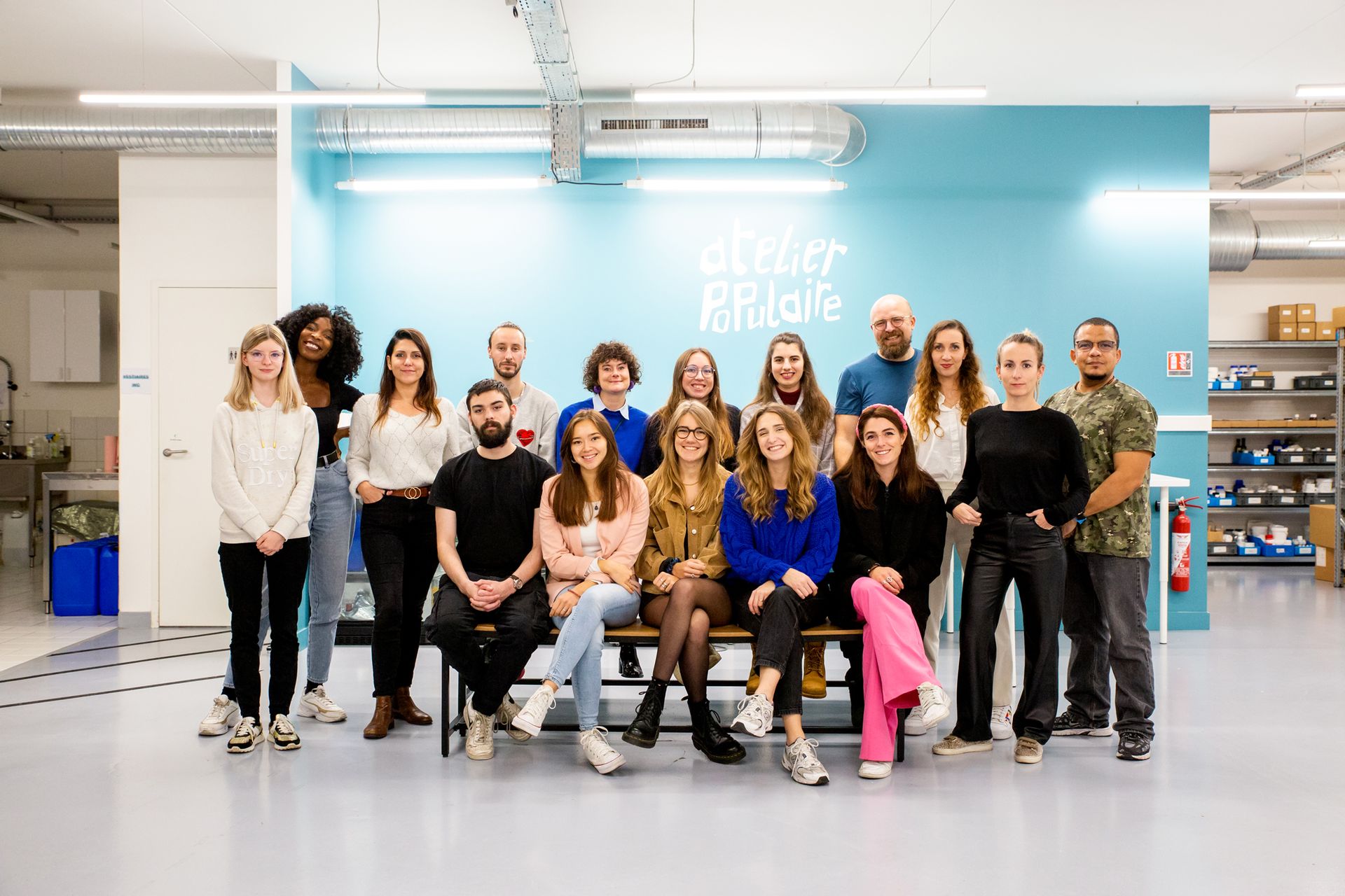 Découvrez notre manufacture de cosmétique bio - Atelier Populaire